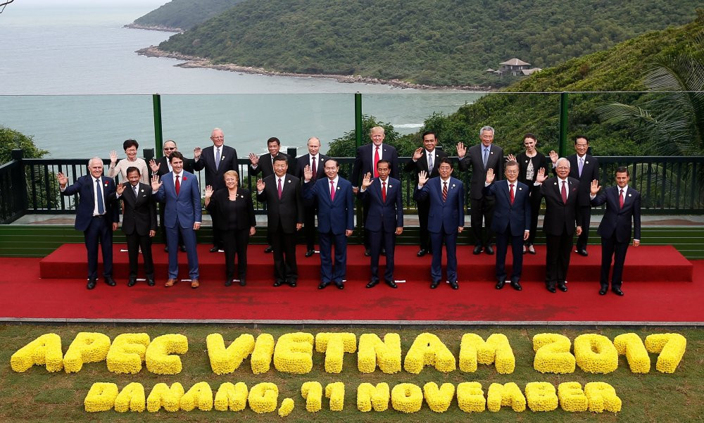 Hậu trường APEC: 6 ngày, 5 đêm trắng cam go họp thông qua văn kiện