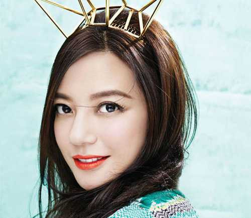 Triệu Vy khoe vẻ đẹp trẻ trung bất ngờ ở tuổi 39