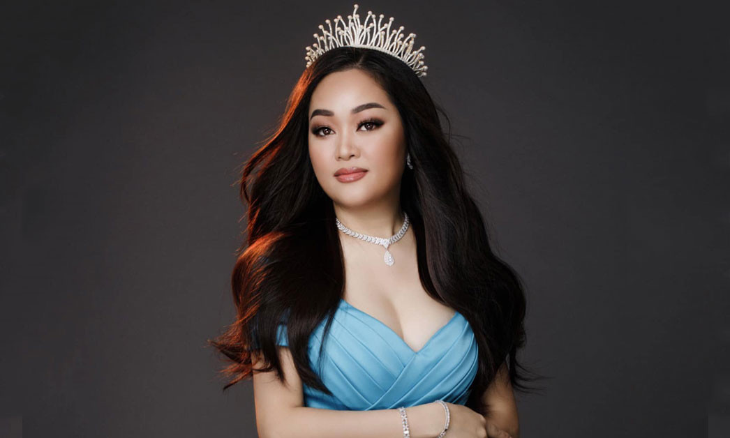 'Bà trùm vương miện' Hoàng Thanh Nga đại diện Việt Nam thi Mrs Universe 2022