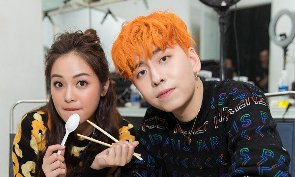 Rapper Osad tình tứ bên mỹ nhân ‘Thiên tài bất hảo’