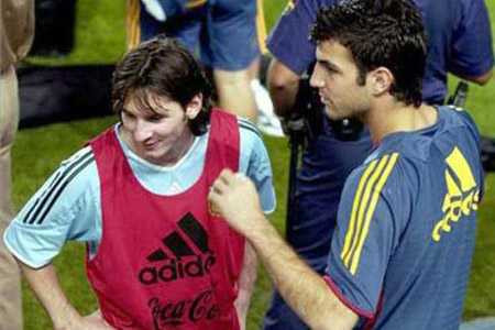 Messi: "Trong máu của Fabregas luôn có Barcelona"