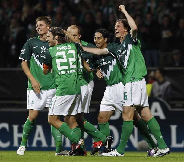 Hiến Ozil cho Real, Bremen vẫn chơi ấn tượng