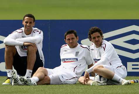 Những món hàng tiền tỷ hết hạn hè 2013