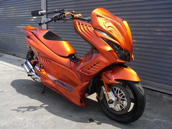 Dân chơi Việt biến Honda PCX thành quái thú dữ tợn