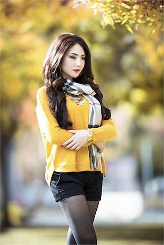 Jennifer Chung diện hàng hiệu giữa thu vàng nước Mỹ