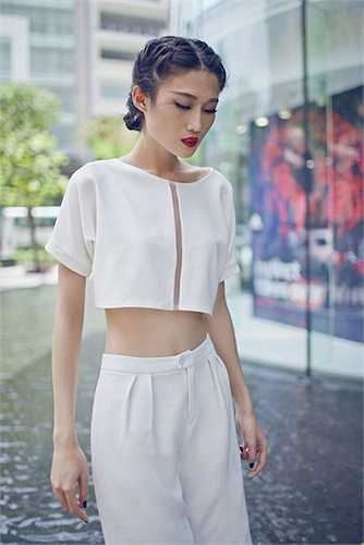 Linh Nga, Trang Khiếu vòng một 'lép kẹp' vẫn gợi cảm