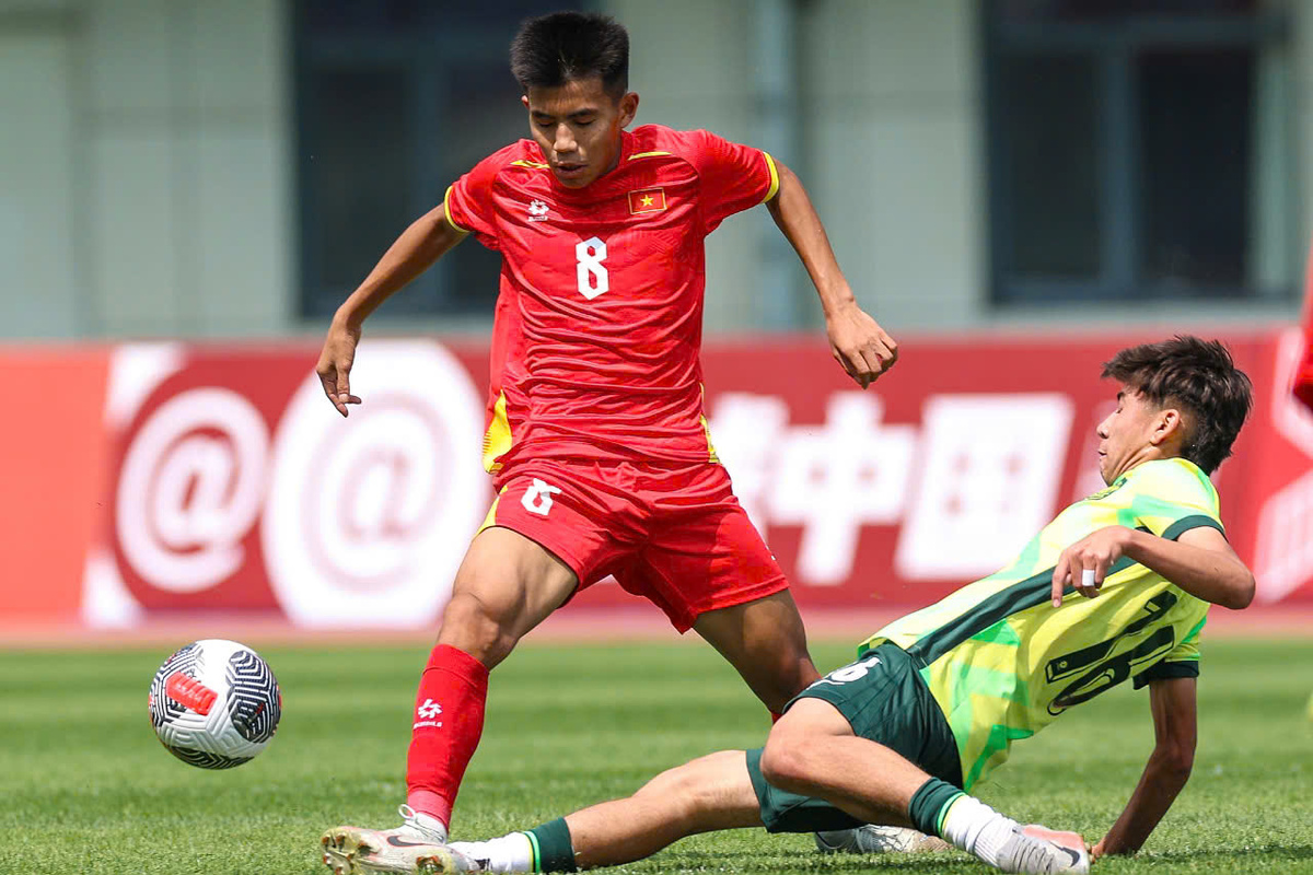 Trực tiếp bóng đá U16 Việt Nam 2-2 U16 Trung Quốc: Siêu phẩm đẹp mắt