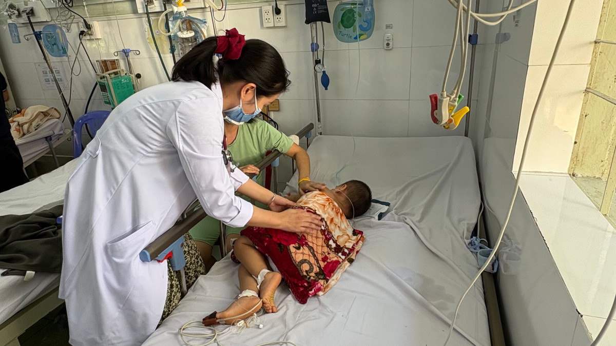 Tác nhân EV71 tái xuất, nguy cơ bùng phát dịch tay chân miệng ở TP.HCM