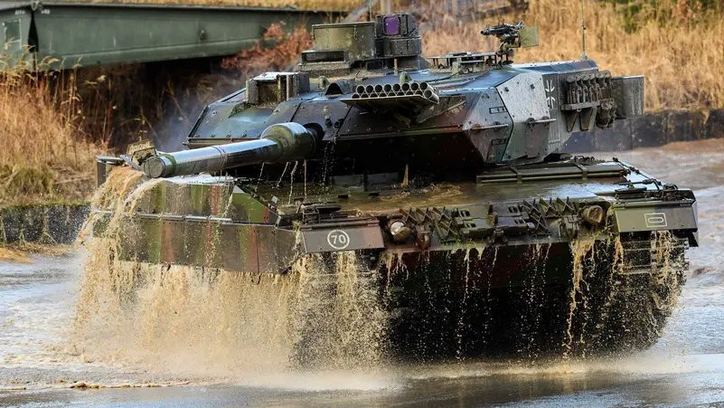 Tây Ban Nha gửi 6 xe tăng Leopard 2A4 tới Ukraine