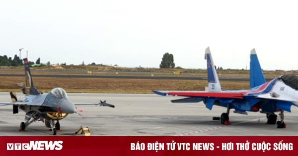 Liệu F-16 Ukraine 'có cửa' trước Su-30 hay Su-35 Nga?