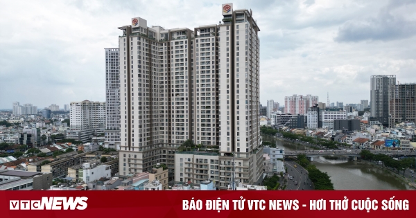 TP.HCM: Đất 'vàng' Bến Vân Đồn khiến 3 cựu lãnh đạo VINAFOOD II vướng ...