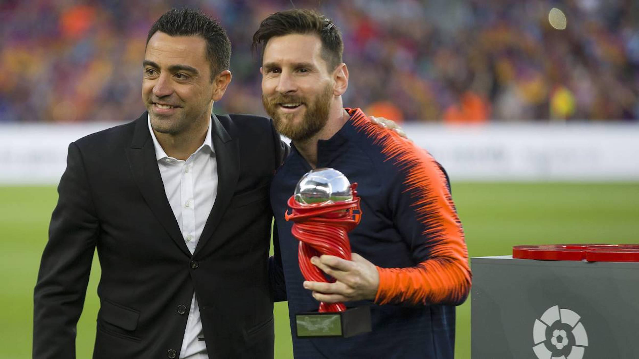 HLV Xavi: 'Barca luôn rộng cửa chào đón Messi quay về'