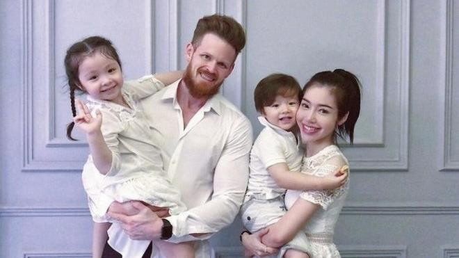 Hôn nhân kín tiếng suốt 10 năm của Elly Trần và chồng người Mỹ