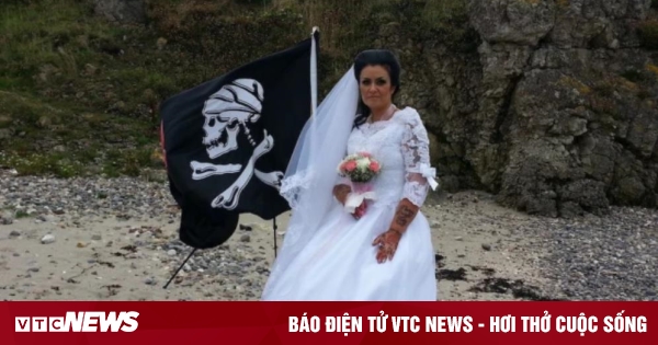 Người phụ nữ kết hôn với ‘hồn ma’ 300 tuổi tiết lộ cái kết của cuộc ...