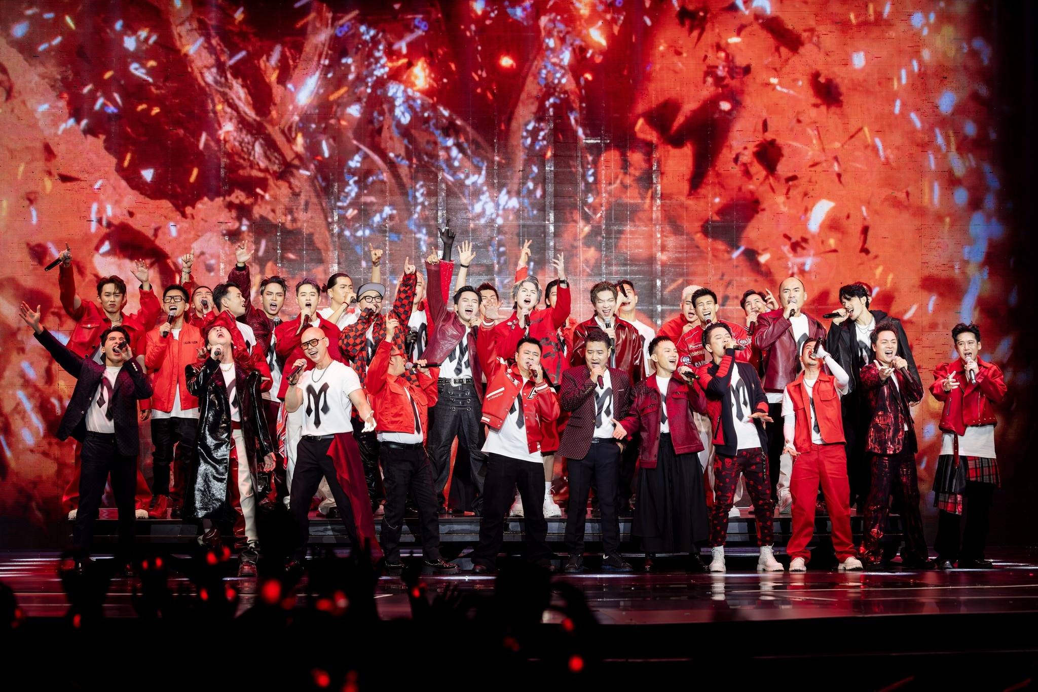 Lùm xùm nghi vấn lừa đảo hàng trăm triệu tiền vé trước thềm concert ...