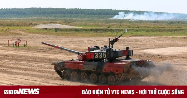 Trung Quốc lần đầu tiên cử cả lục quân, hải quân và không quân tập trận tại Nga