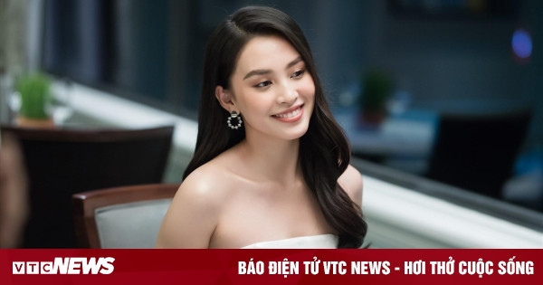 Hoa hậu Trần Tiểu Vy háo hức báo tin vui, chuẩn bị làm lễ tốt nghiệp đại học