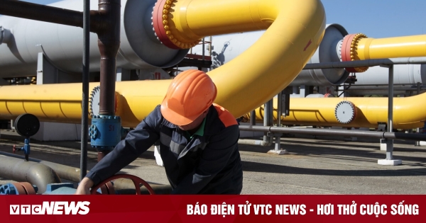 Ukraine khóa van đường ống trung chuyển khí đốt cuối cùng từ Nga sang ...