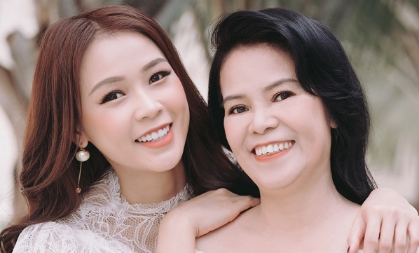 Sam lần đầu tiết lộ quá khứ mất cha, mong mẹ đi thêm bước nữa