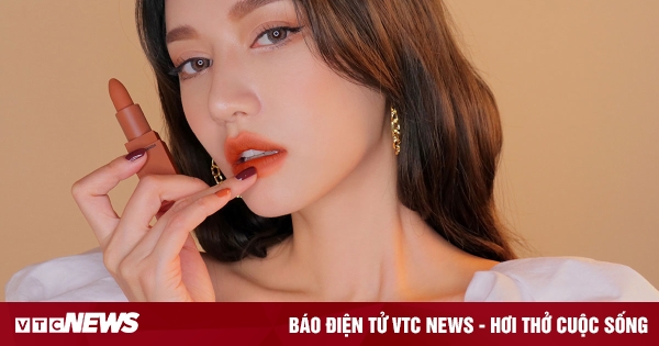 Trang điểm đúng cách với 10 bước cơ bản
