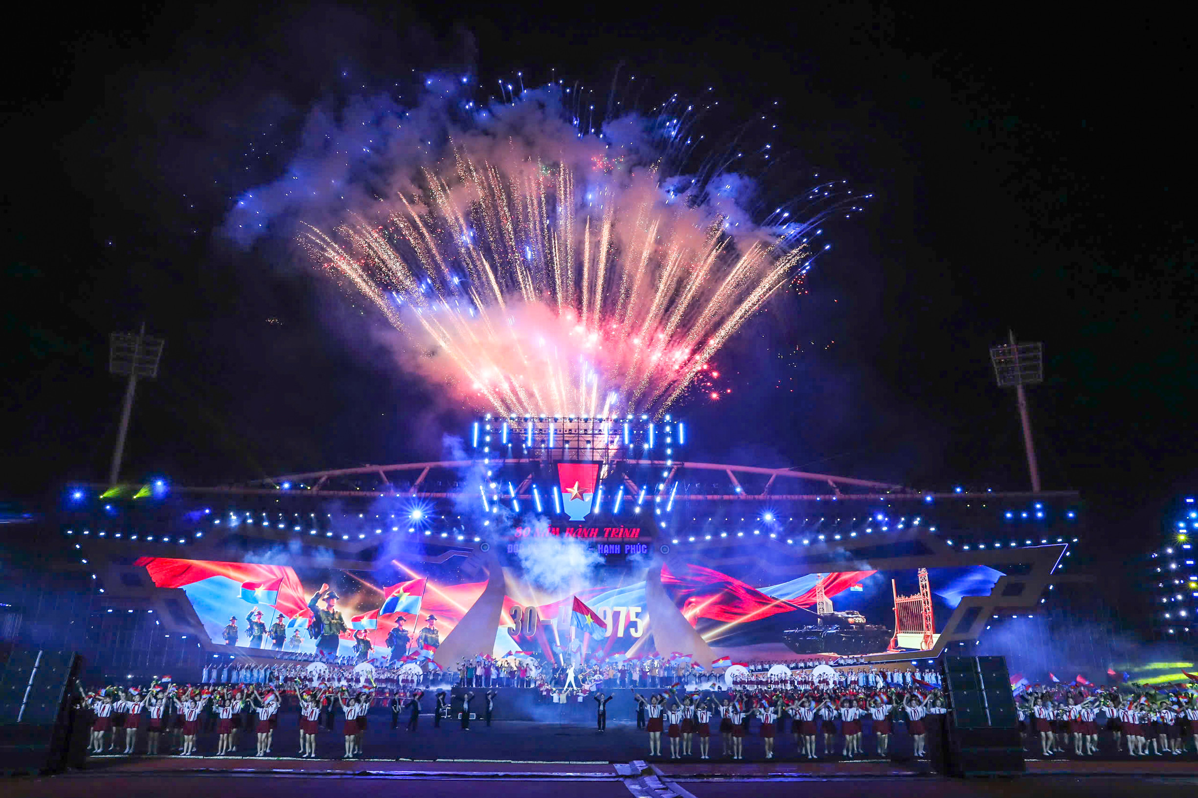 Mỹ Đình rực lửa tự hào trong Concert quốc gia '80 năm hành trình Độc lập - Tự do - Hạnh phúc'