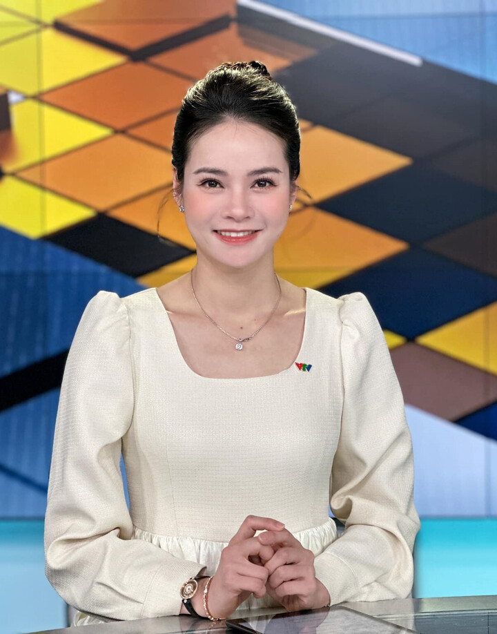 MC Thu Hương VTV lần đầu tiết lộ về ông xã doanh nhân rất chiều vợ
