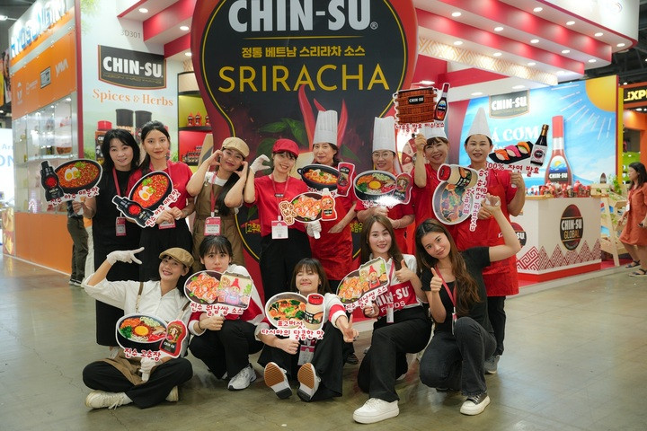 Thực khách thích thú trải nghiệm Bộ sưu tập gia vị Chin-su tại Seoul Food 2024